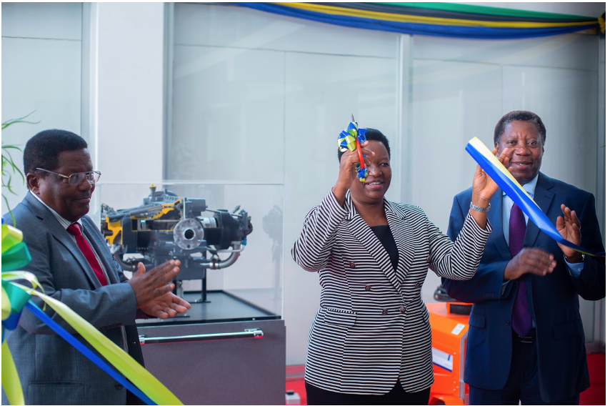 Government inaugurates high-tech teaching equipment for aviation ...